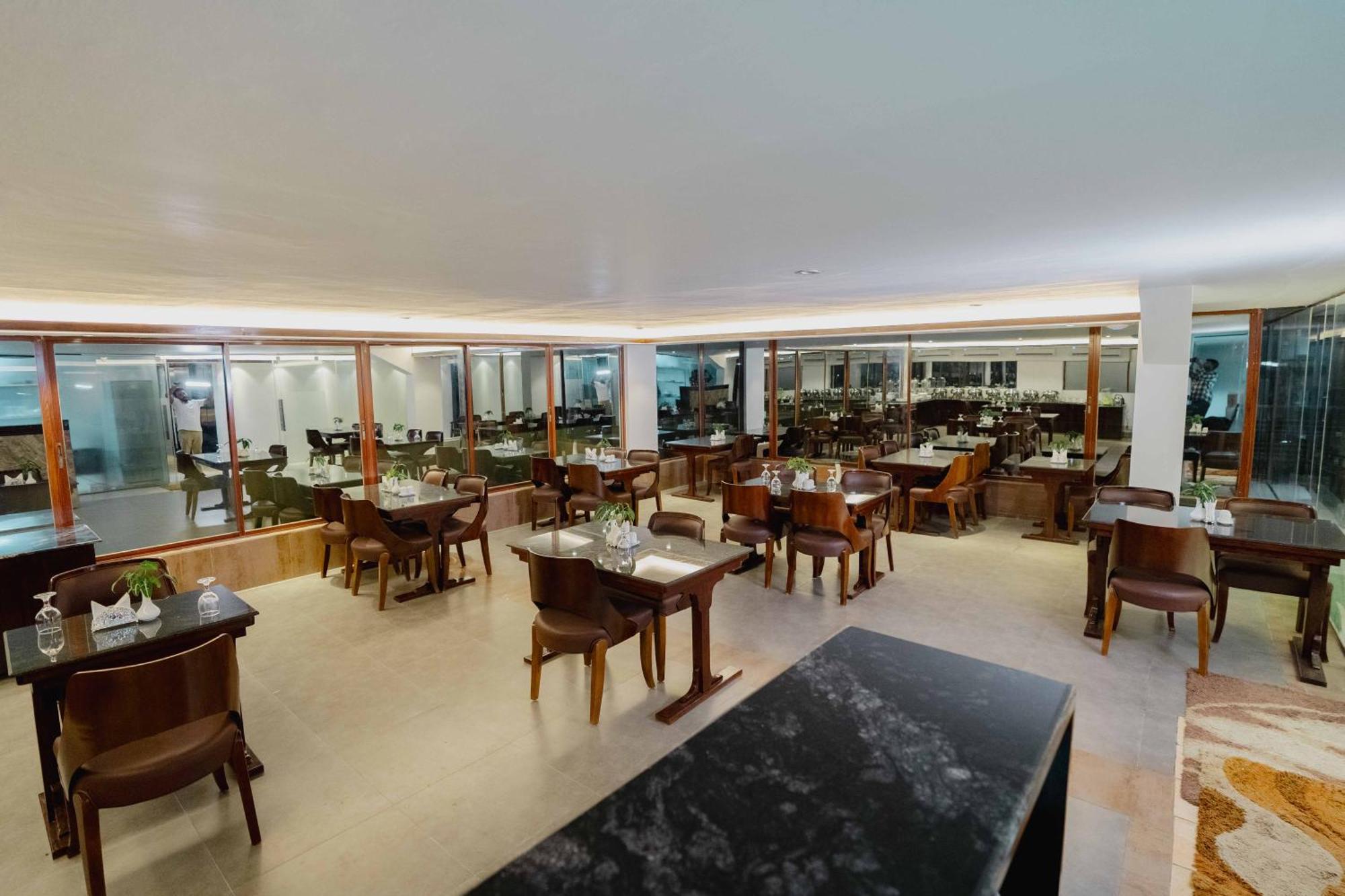 ROYAL RESIDENCE DHAKA